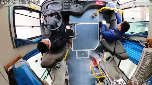 监控实拍A1大客科目三考试,老司机增驾A1上车不到90秒就挂科了