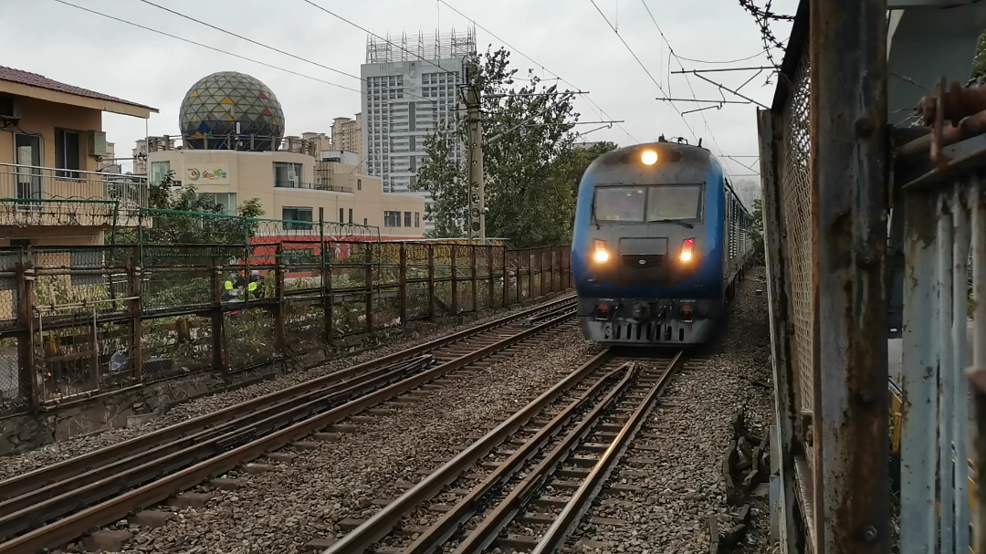 ...K492昆明-济南跨越南昌赣江大桥@园田家的小海未 @向塘造火车 #...