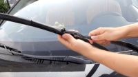 凯美瑞款式雨刷安装视频