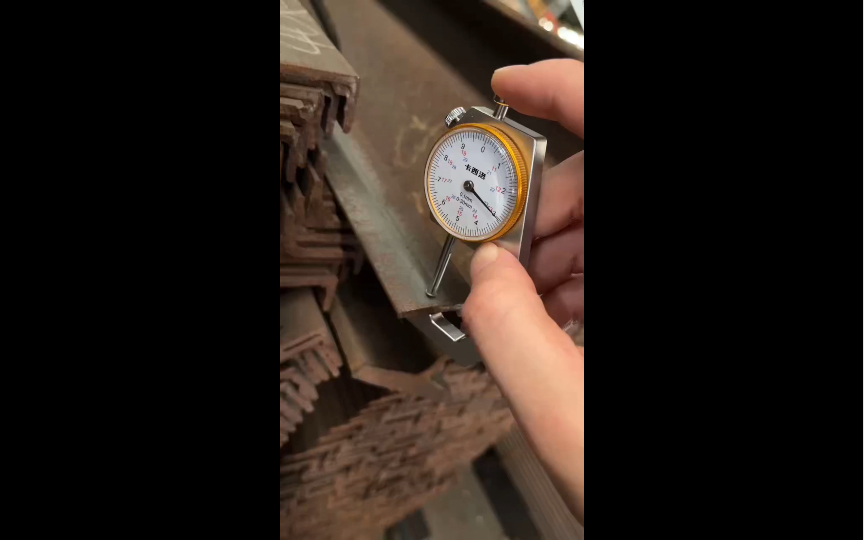 40*25*3不等边角钢产品介绍