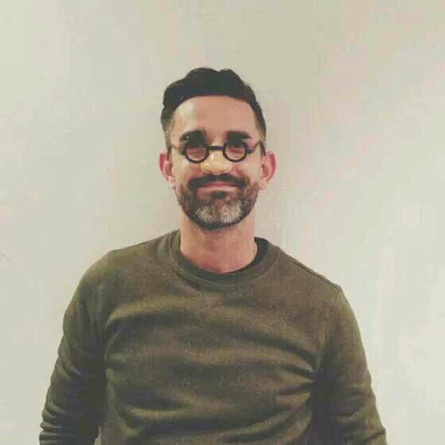 平平无奇打火机 