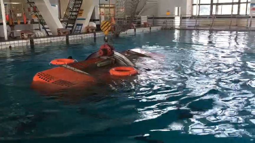 直升机坠海逃生模拟