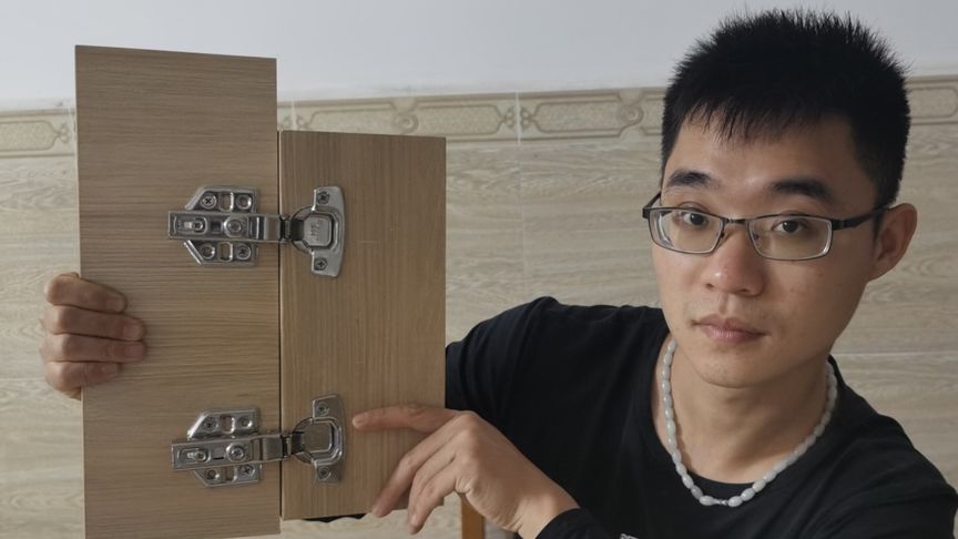 定制衣柜:如何调节门板?注意这几点,两分钟安装出美观门板