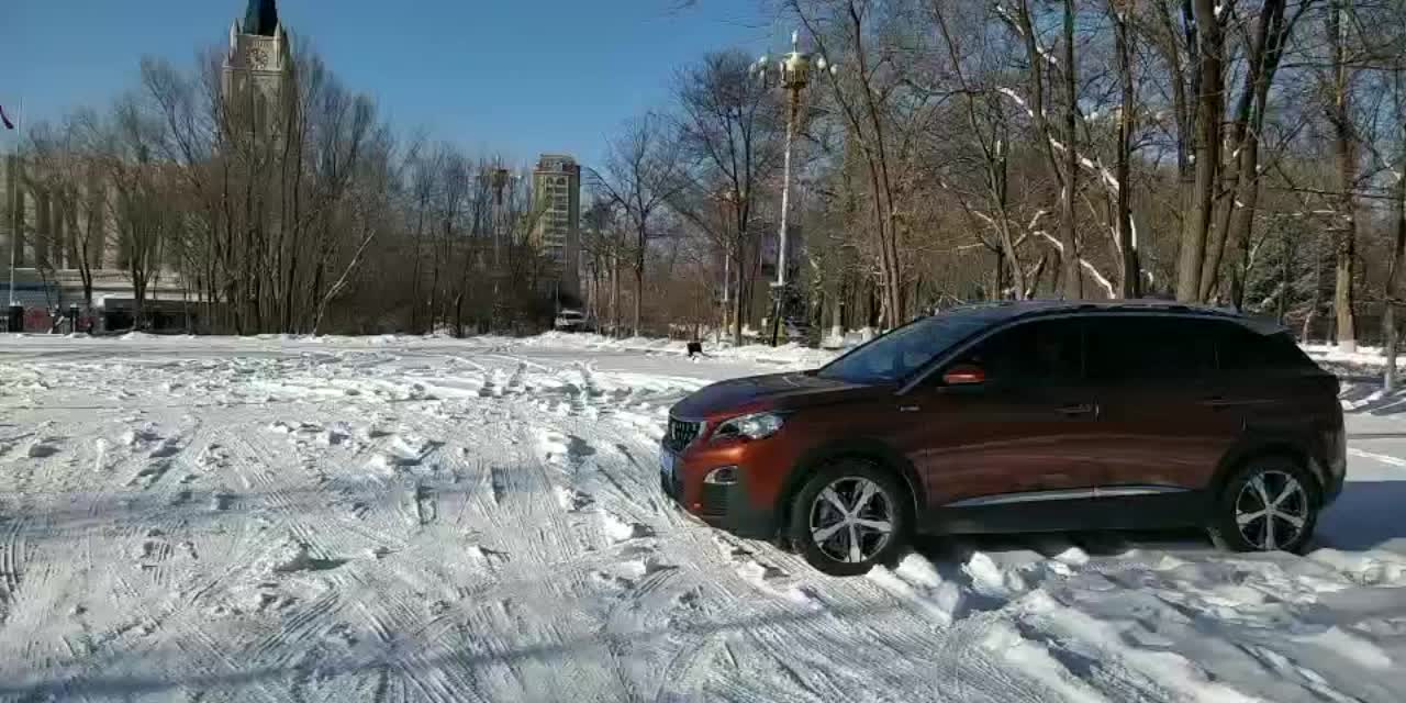 雪影中的4008,你怎么那么美,美美美(歌词),哈哈【来自懂车帝车友圈】