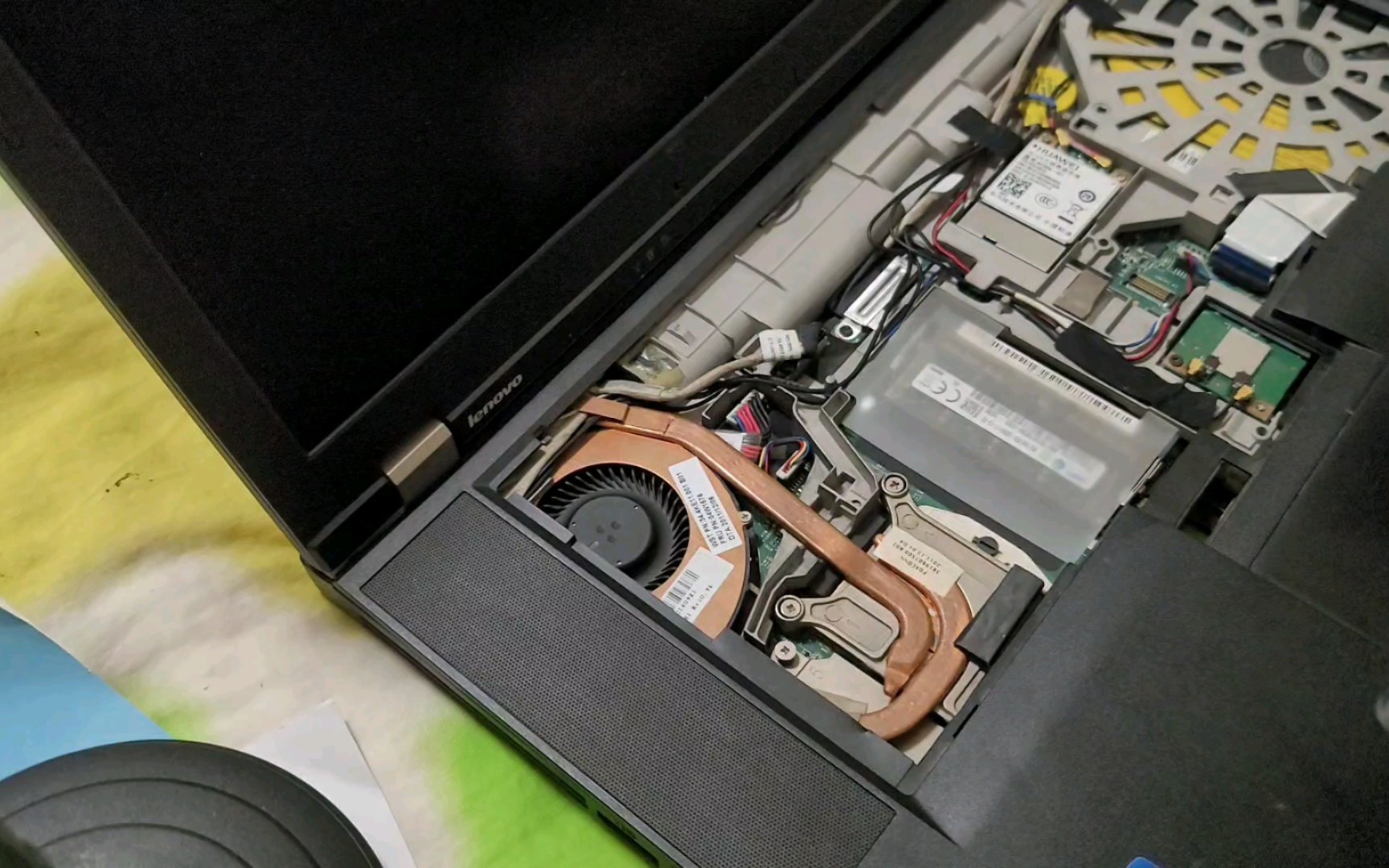 ThinkPad W520拆机清灰加换网卡