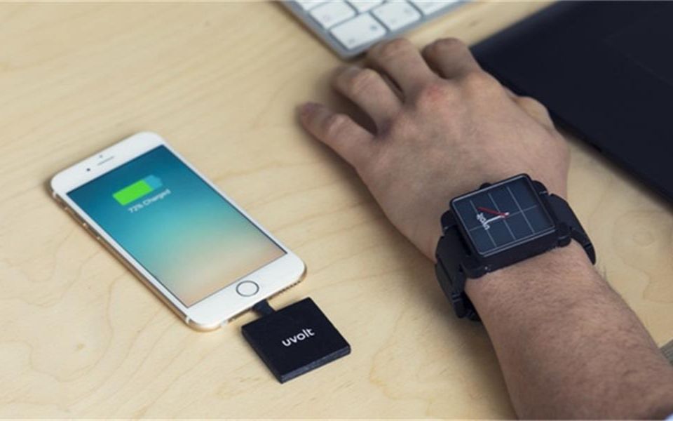 永不断电的神奇手表,还能给手机充电,最方便的充电宝
