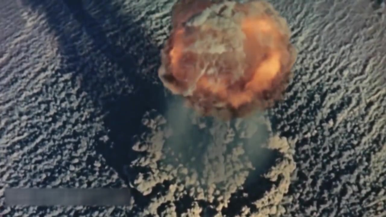 核弹爆炸瞬间的威力!【高清慢动作】