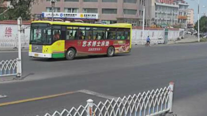 2014年乌鲁木齐公交车此视频图片来源百度地图全景