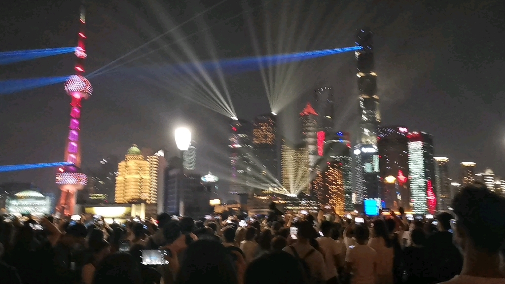 2020. 10. 1上海外滩灯光秀!