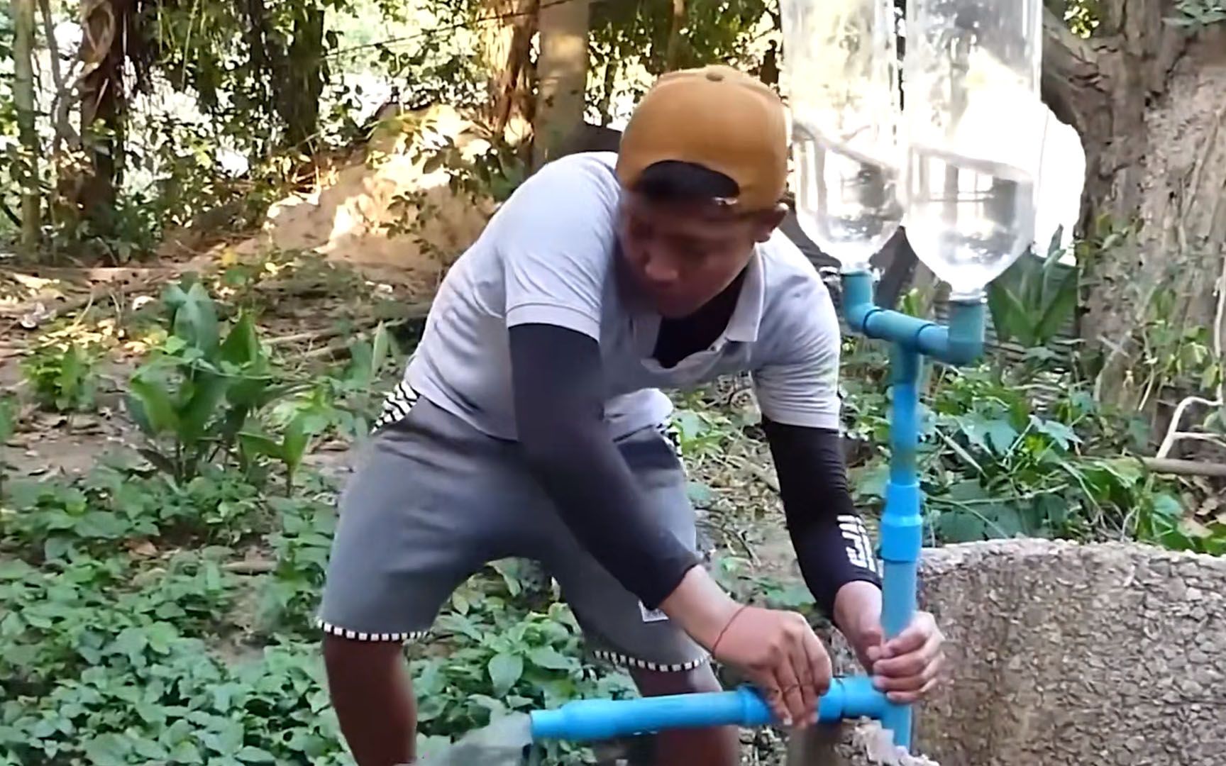 小伙用物理知识做了一个不用电的抽水泵!大家来看看怎么做的吧!