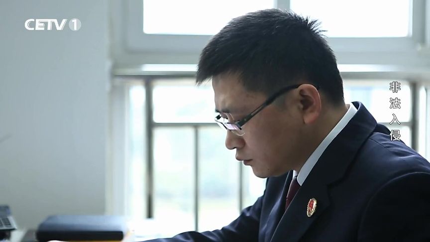 入侵校园网络4:大学生非法侵入教务系统改成绩,罪名该如何量刑