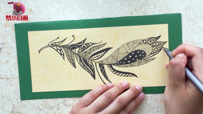 手绘黑白线描装饰画,把一根羽毛刻画到极致,漂亮极了!