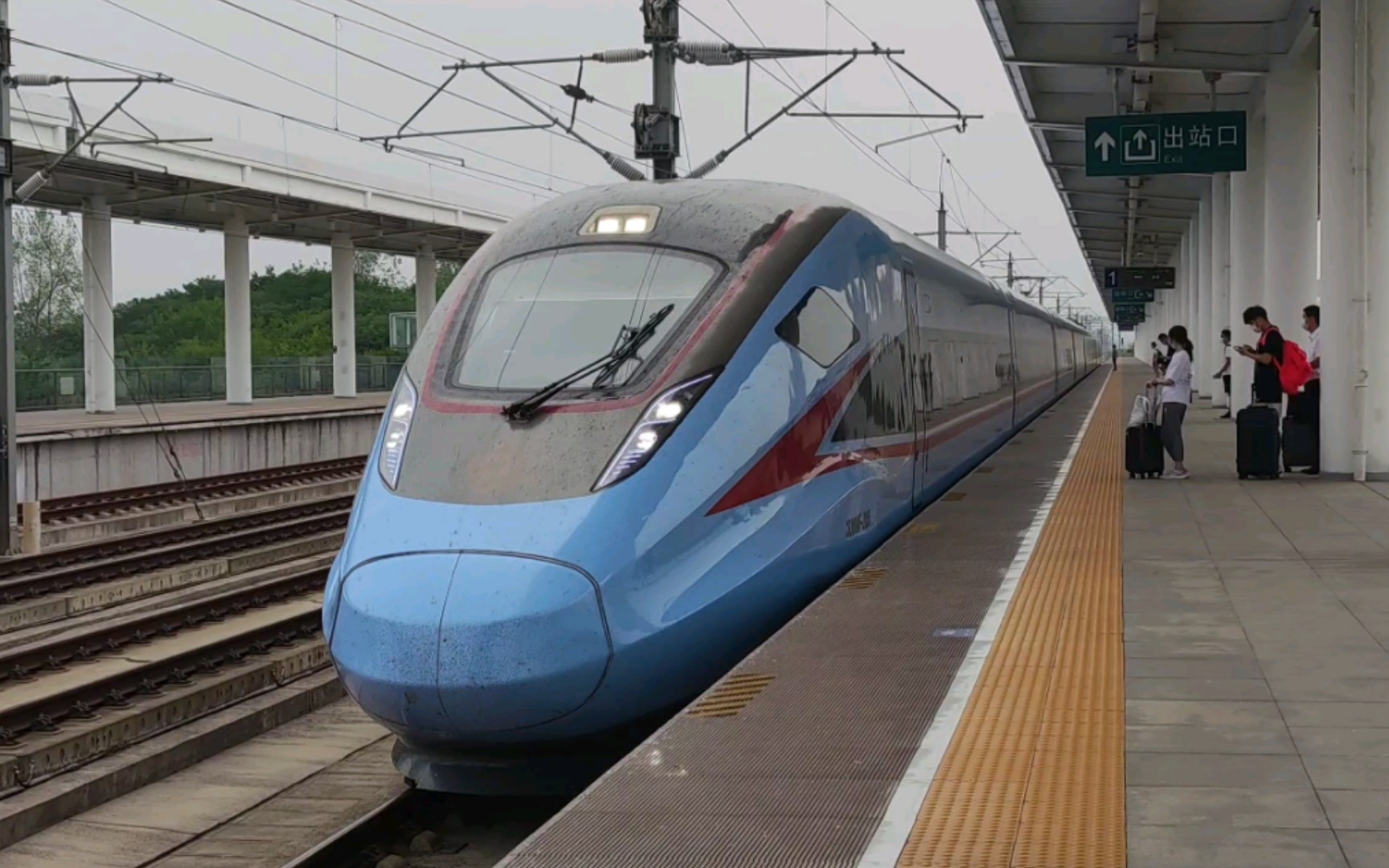 D2874次江宁西站进站