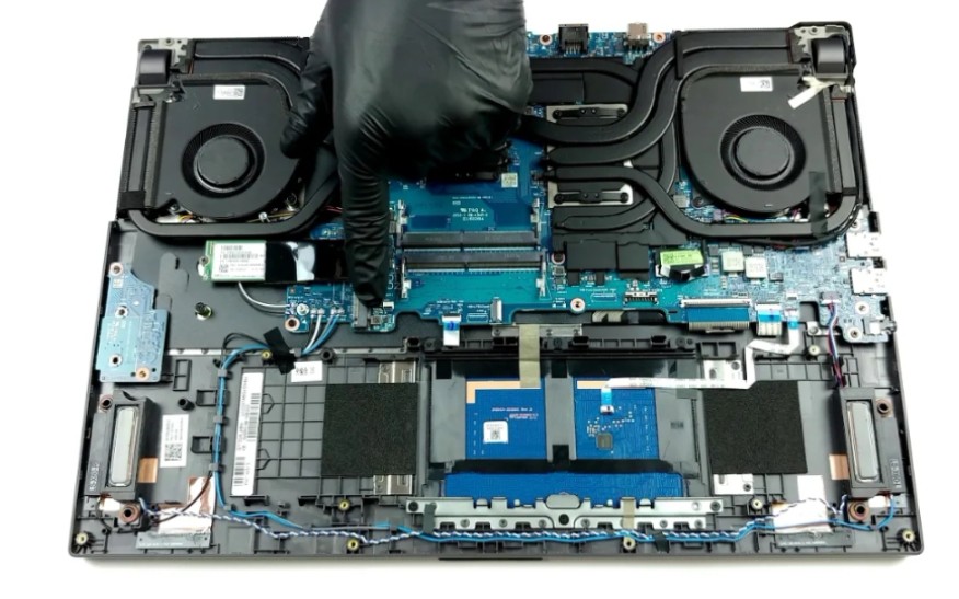 ...电脑(超频版8核锐龙R9 5900HX 16G 1TSSD RTX3070)-拆机,升级