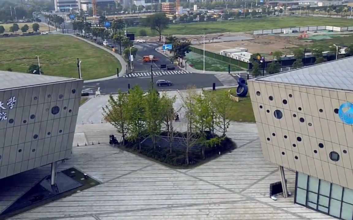 北京航空航天大学校园 校训:德才兼备、知行合一
