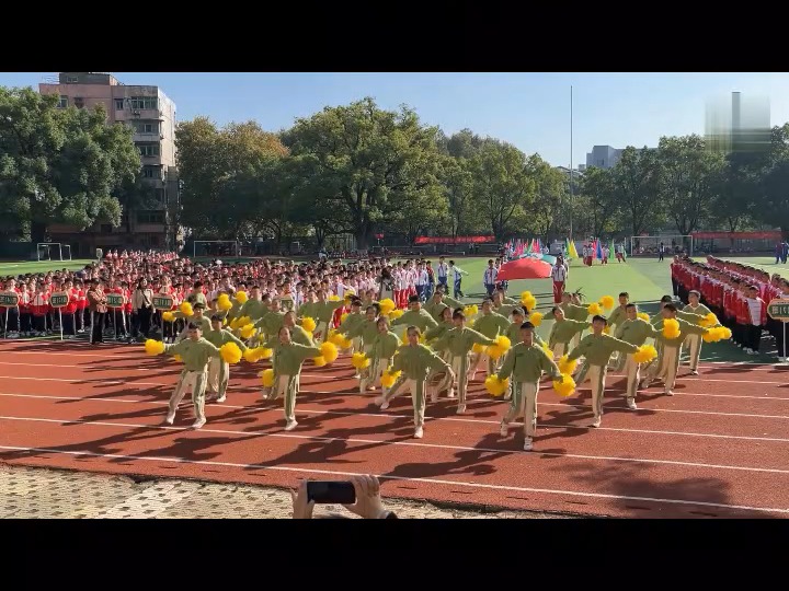 校运会开幕式舞蹈《本草纲目》小学校运会开幕式入场表演#中学校...