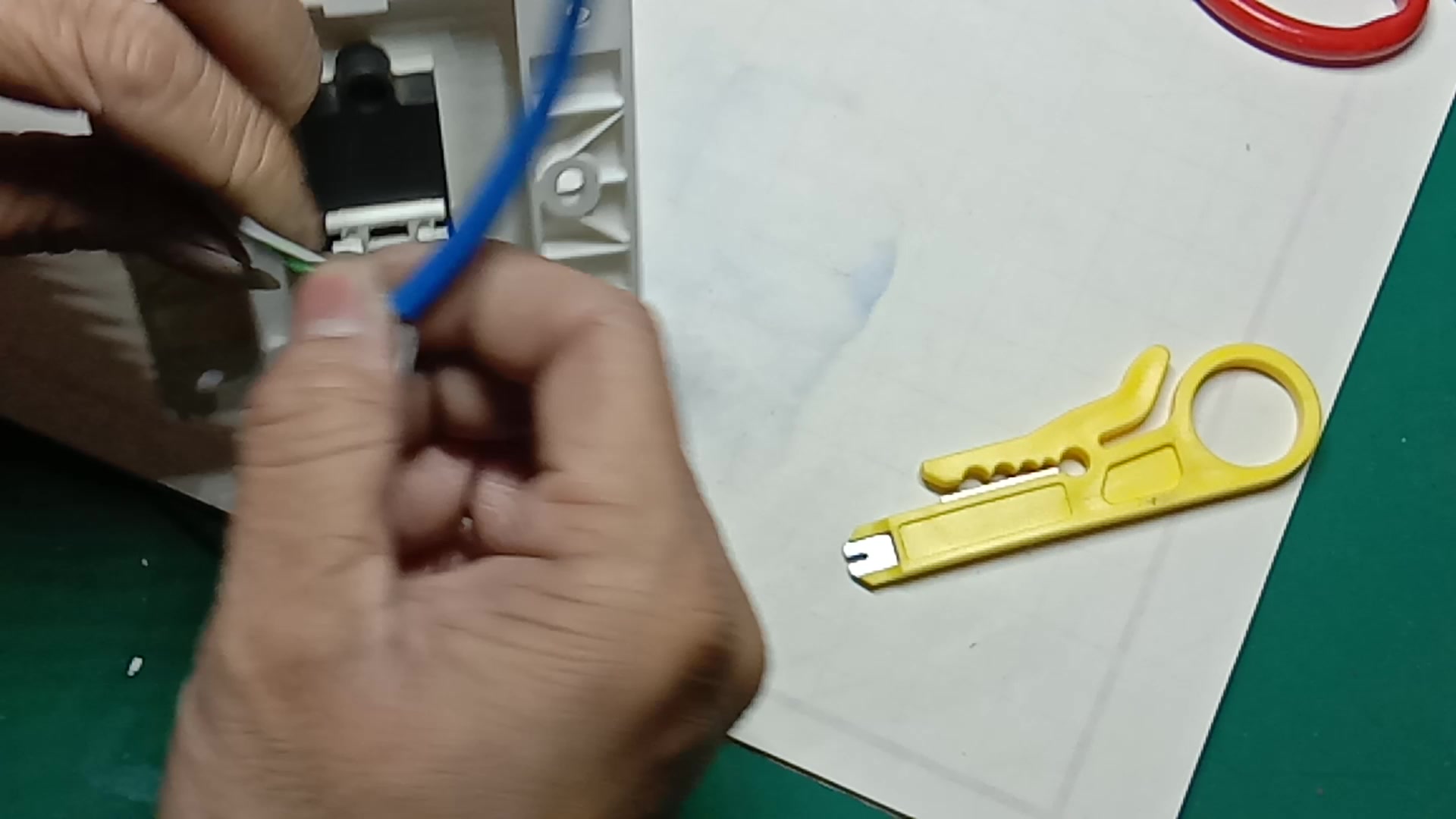 ...插座坏了不用急,教你如何接网络插座 网络布线工具-打线刀的介绍与...