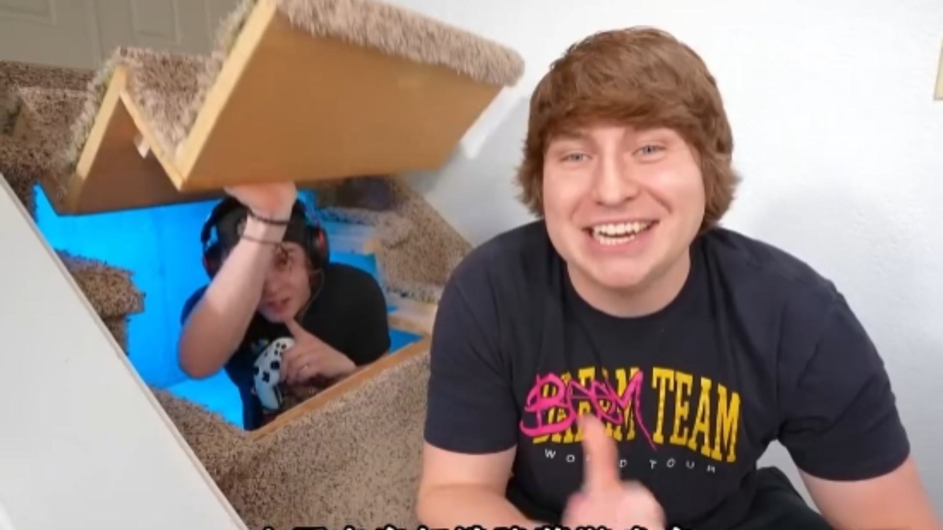 小伙为了躲避老妈,竟在家中打造了隐藏游戏房!