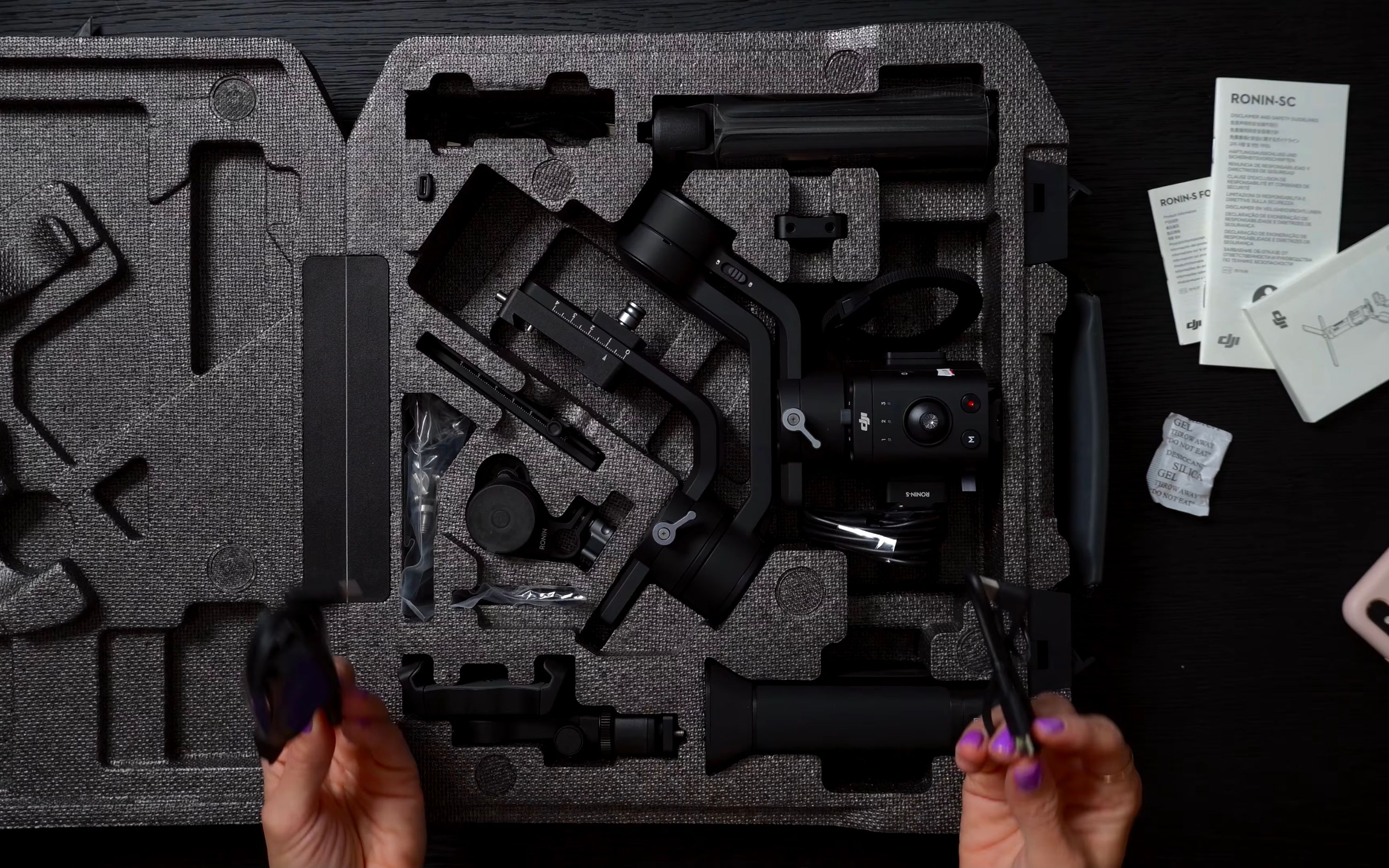 【器材】最好的棒子?最新大疆 DJI Ronin SC稳定器开箱!