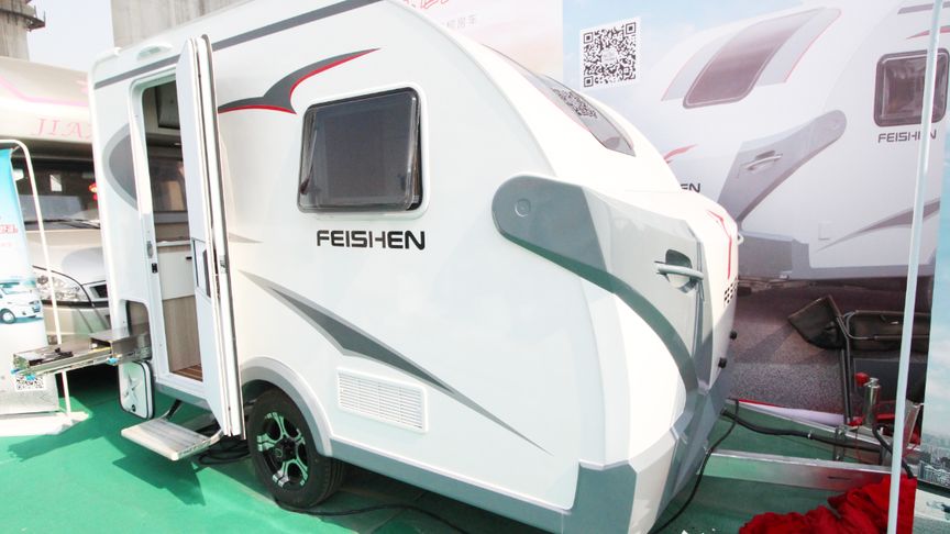 飞神小型拖挂式房车,家用轿车即可拖挂,小情侣出游的必备利器!