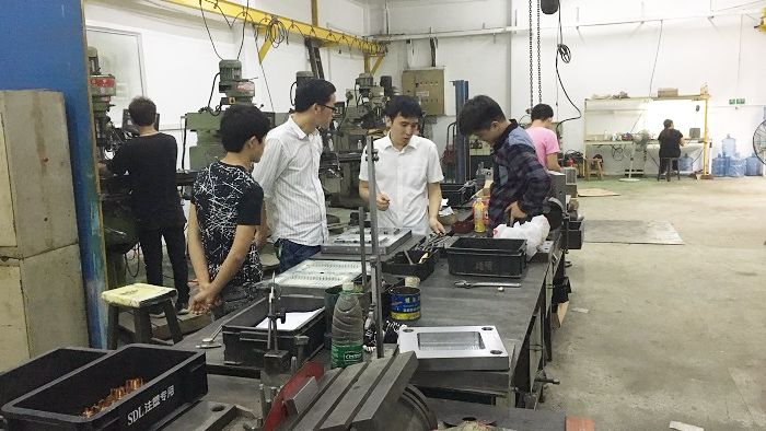 UG12.0模具设计调节冷却系统水井高度技巧中磊教育