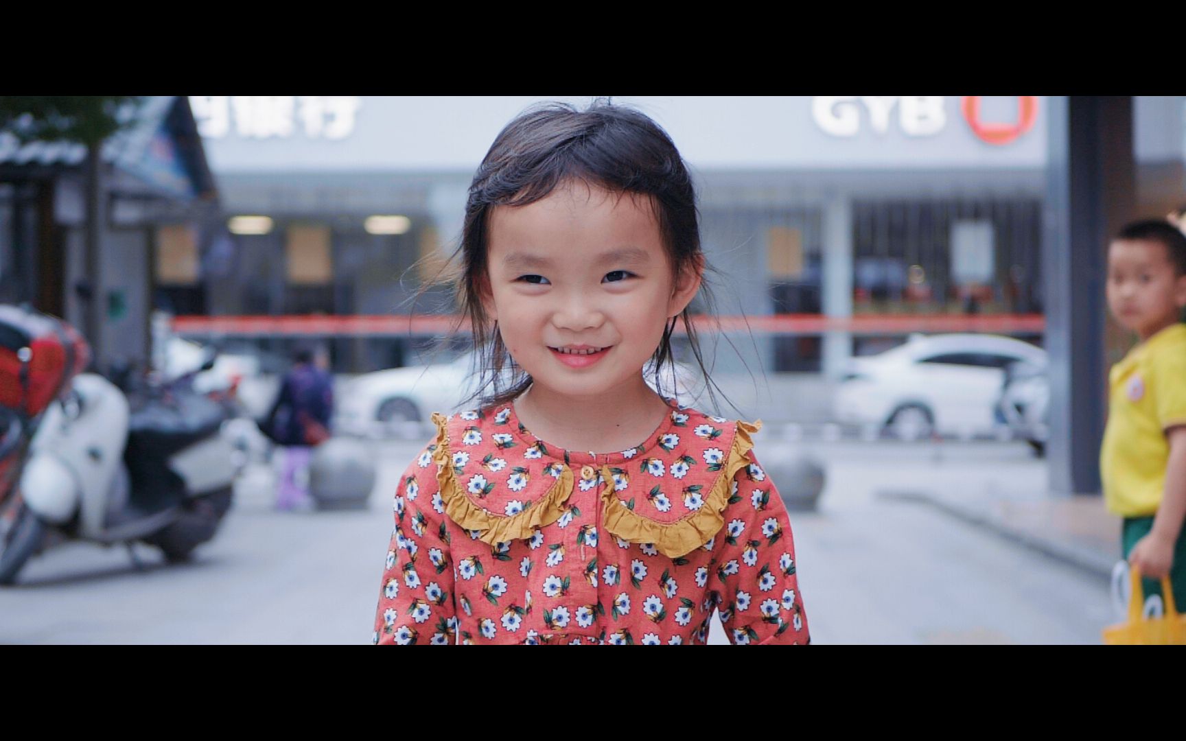 松下GH5S使用一星期感受,下午晚上拍摄宝宝,8bit 150帧1080p 25MM ...