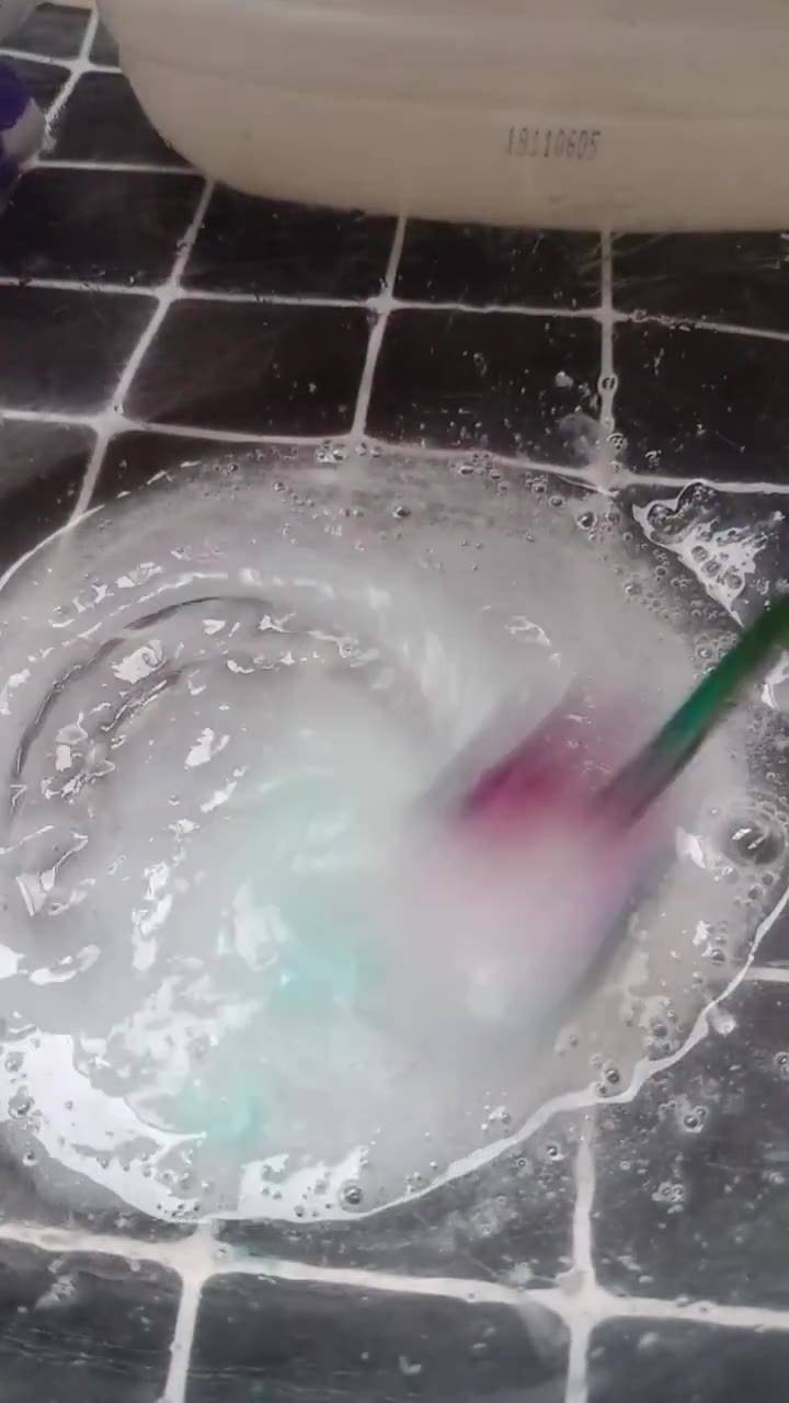 用家里材料做无任何材料的起泡胶超级简单