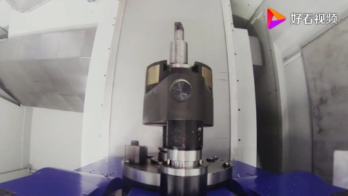 非常另类的镗刀工作模式,估计也不便宜!