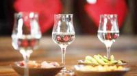 如何区分粮食酒、勾兑白酒?喝酒时注意,酒瓶上的一段代码很重要