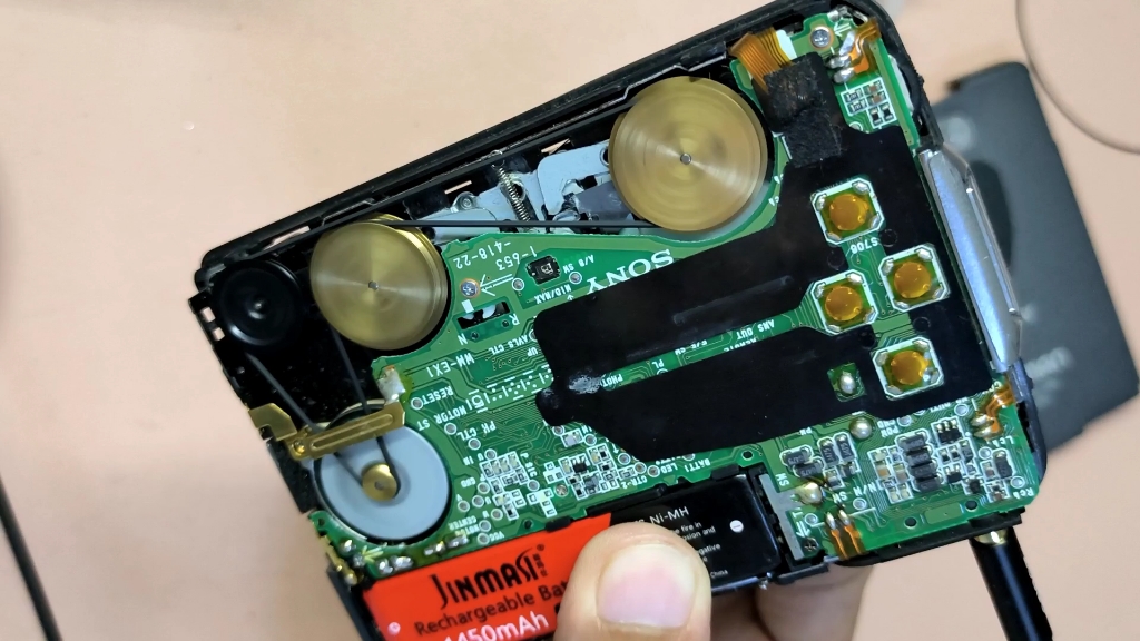 ...精,追求完美品质。索尼随身听维修保养。#索尼随身听维修 #walkman