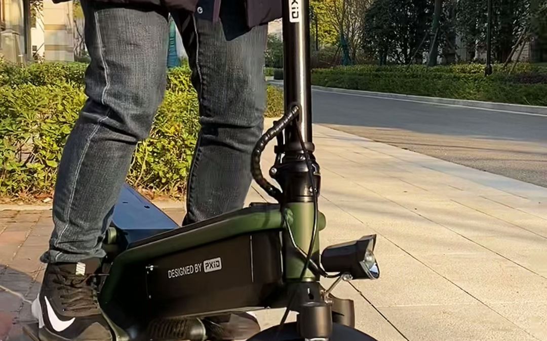 你们说,这样试车要是不买的话,要不要打#折叠电动车 #滑板车 #电动...