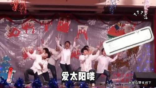 盘点早期校园文艺汇演合集,当年风靡全国的舞蹈,现在看着尴尬