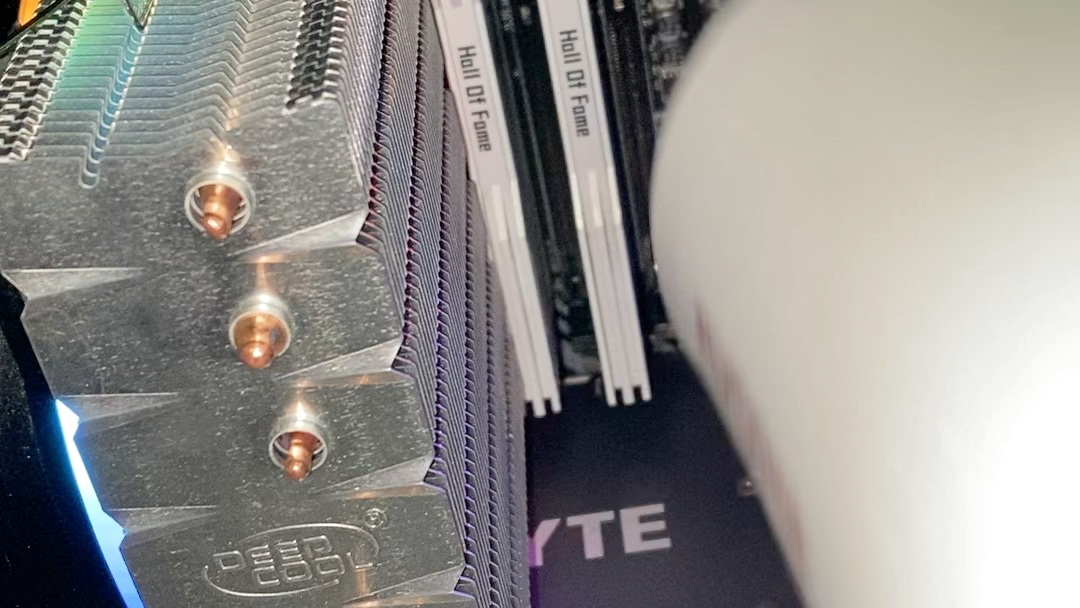 关于我微星迫击炮主板无法正常自检从而导致我有了新外设这件事