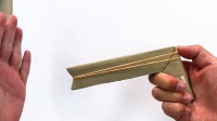用快递盒制作特别简单的纸板玩具枪,结实又耐玩,还能三连发!