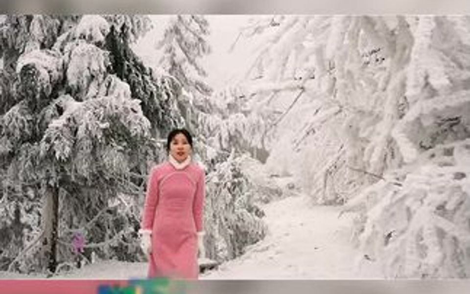 漆黑的夜独自守,孤独的等候伴随在我左右,你的离去留下深深的伤口,人...