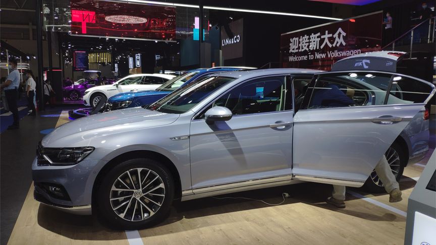 2020年卖得好的3款中型轿车!好看的省油的都有,有你心动的吗