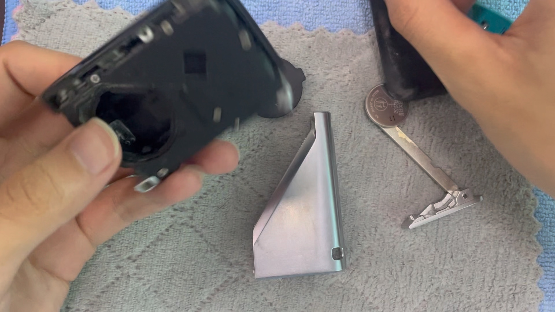 领克打火机钥匙更换电池及拆解