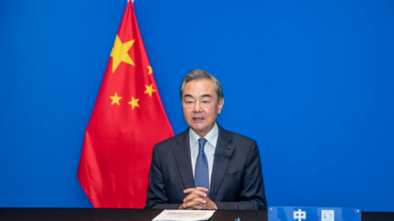 王毅:中国承诺不对无核武器国家使用或威胁使用核武器