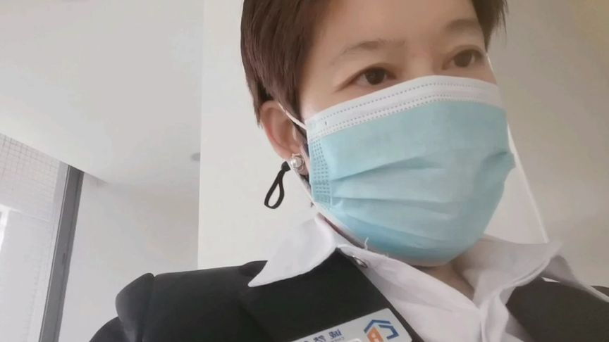 电梯不锈钢门框深度清洁工作流程