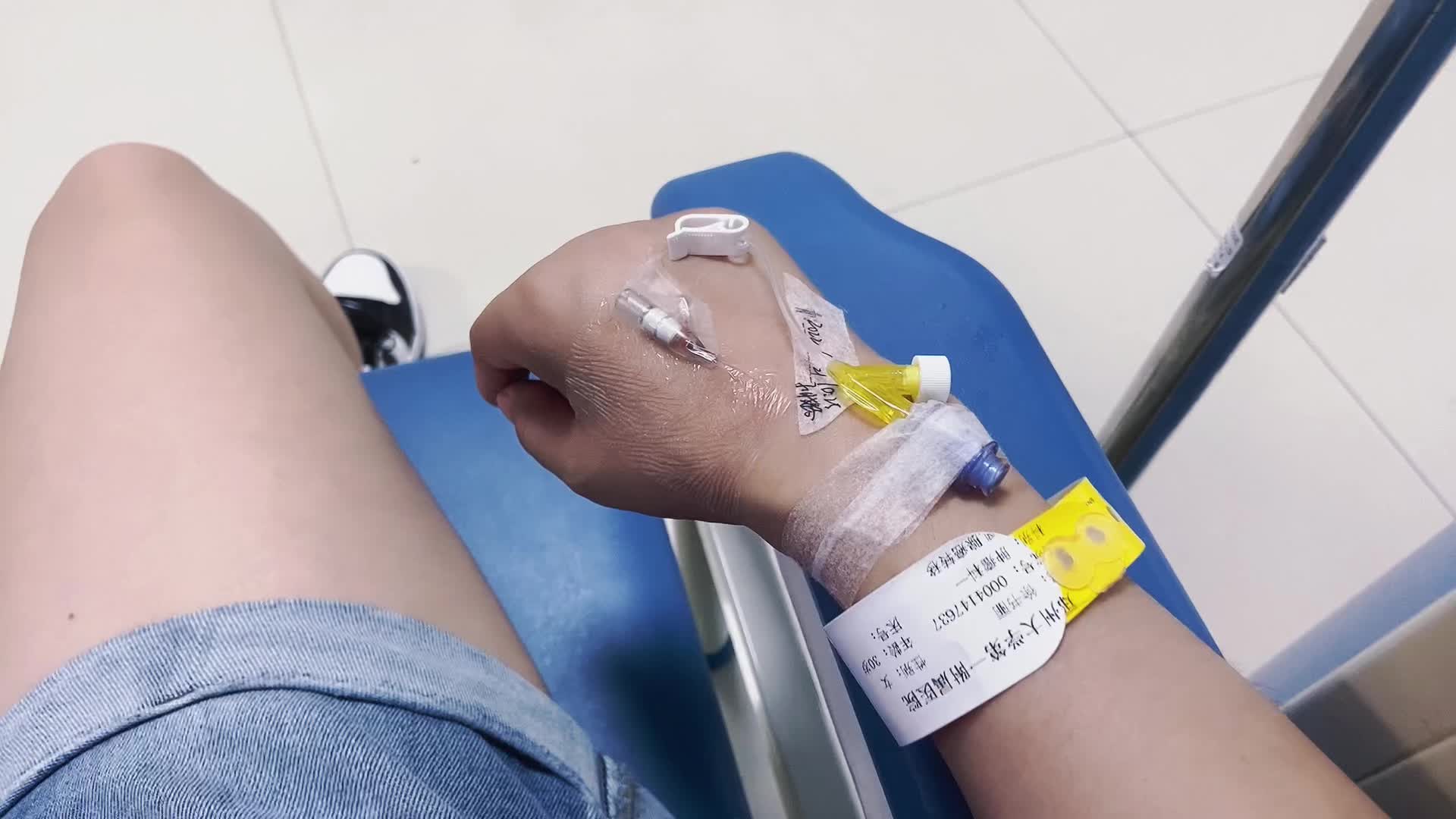 ...还是脑转移了 又经过开颅手术 口服靶向加化疗药三个月 肿瘤终于...