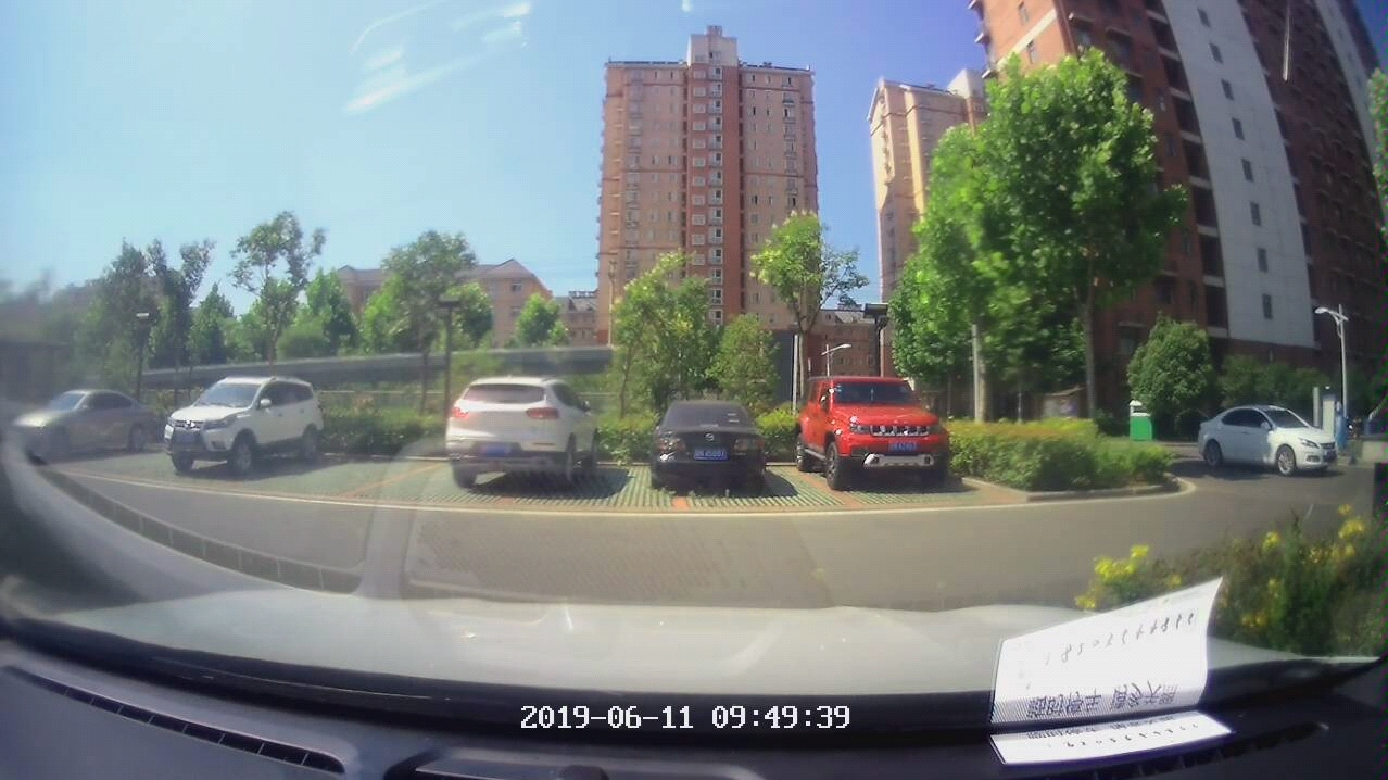 第一次投稿没有素材!领克03原厂行车记录仪视角。