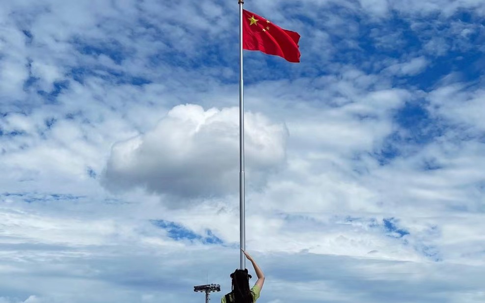 第一次天安门广场升国旗 激动~