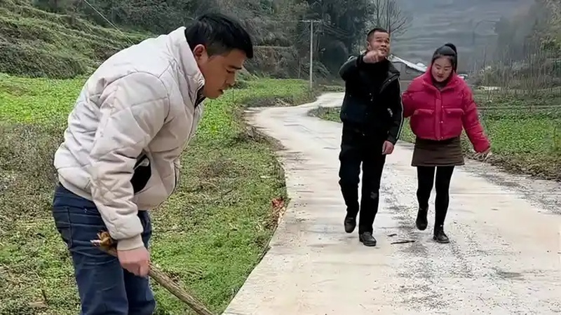 帮助他人是我们中华民族的传统美德