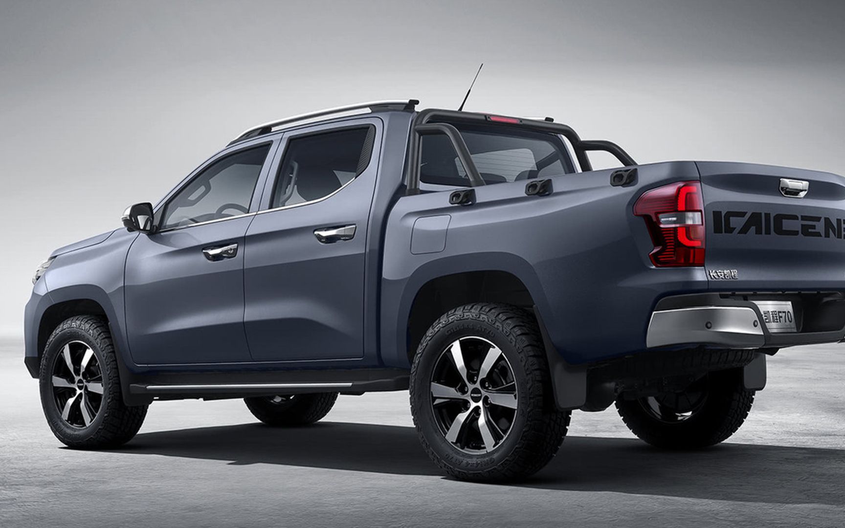 国产又一皮卡卖火了!30天25120台,车长5580mm,9.28万起带四驱