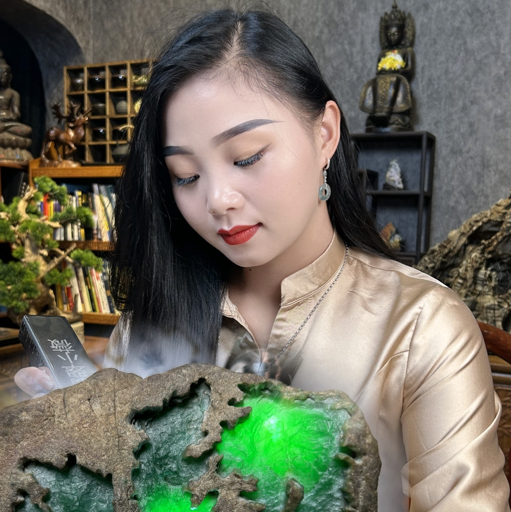 德韵翡翠小薇 