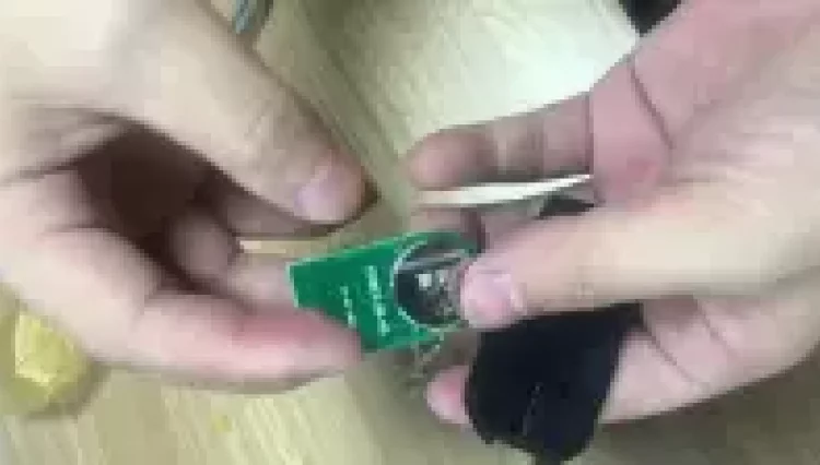 CING电动车无线遥控钥匙换电池视频