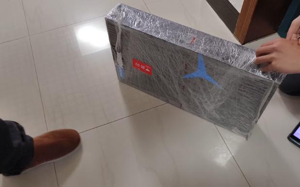 双十一在大康家买的r9000p2021终于到货了,开箱实况。