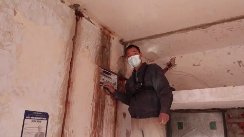 配电箱如何预埋与固定?水电工工地实拍,边讲解边施工,实用水电
