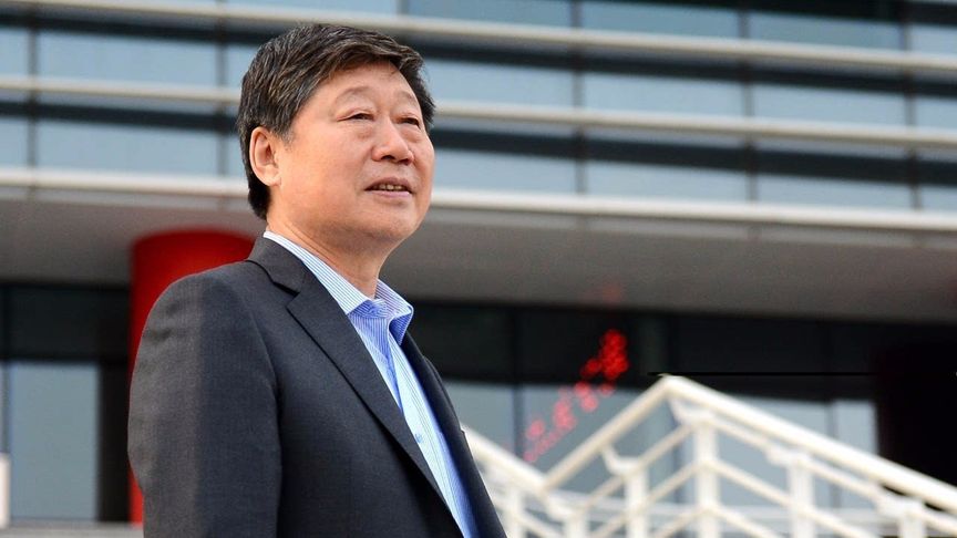 海尔最珍贵的是一把大铁锤,当年张瑞敏用它砸了几十台冰箱