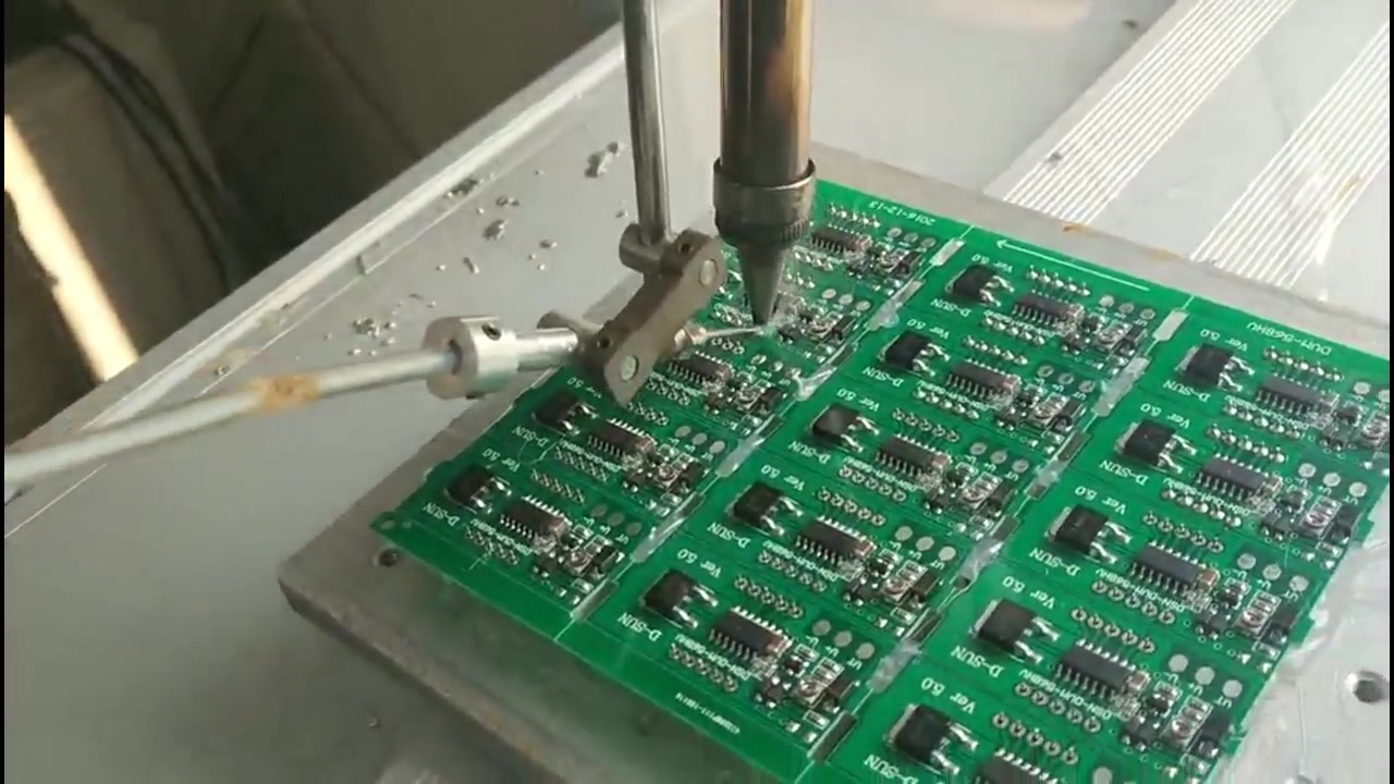 电子元器件点焊机|PCB板拖焊自动机器人